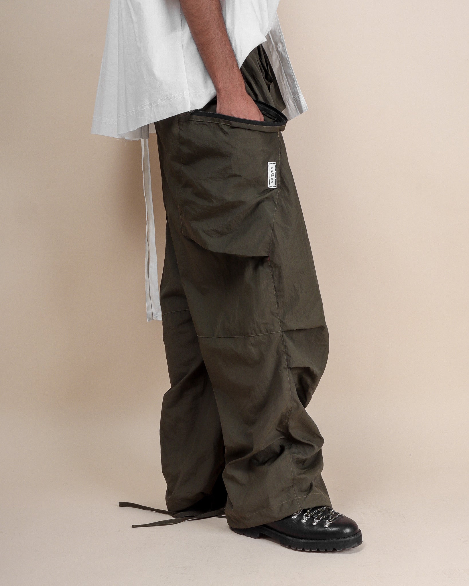 Polyester Parachute Pants - Olive – GARUDA_SS