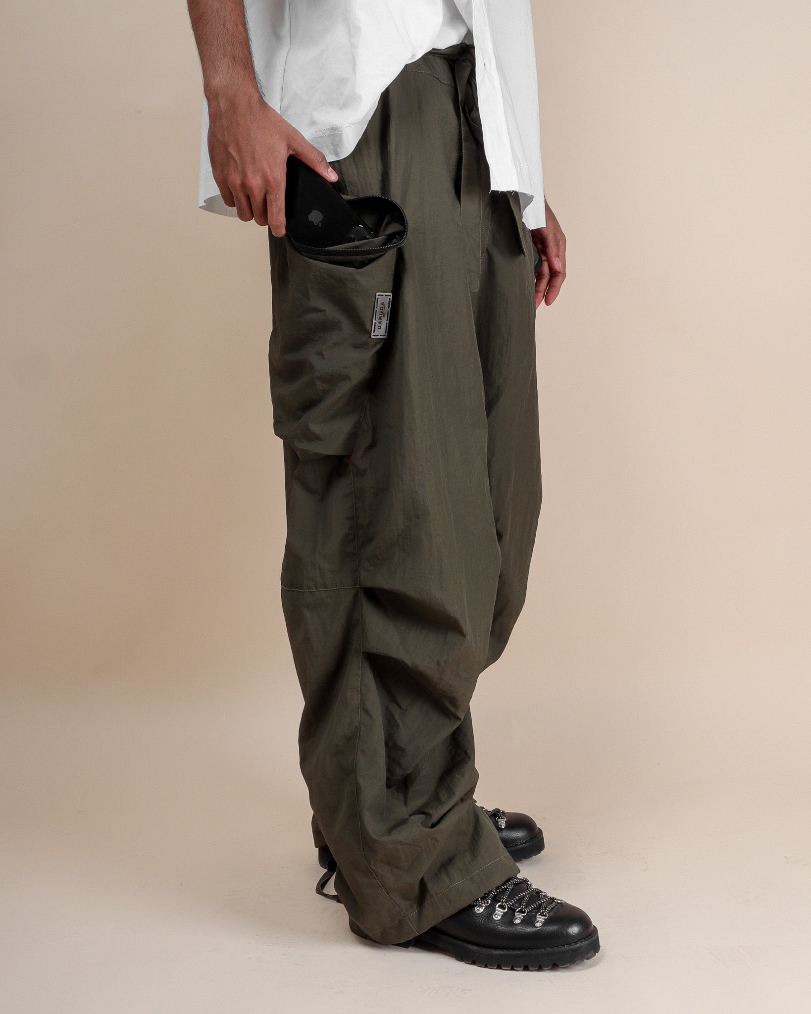 Polyester Parachute Pants - Olive – GARUDA